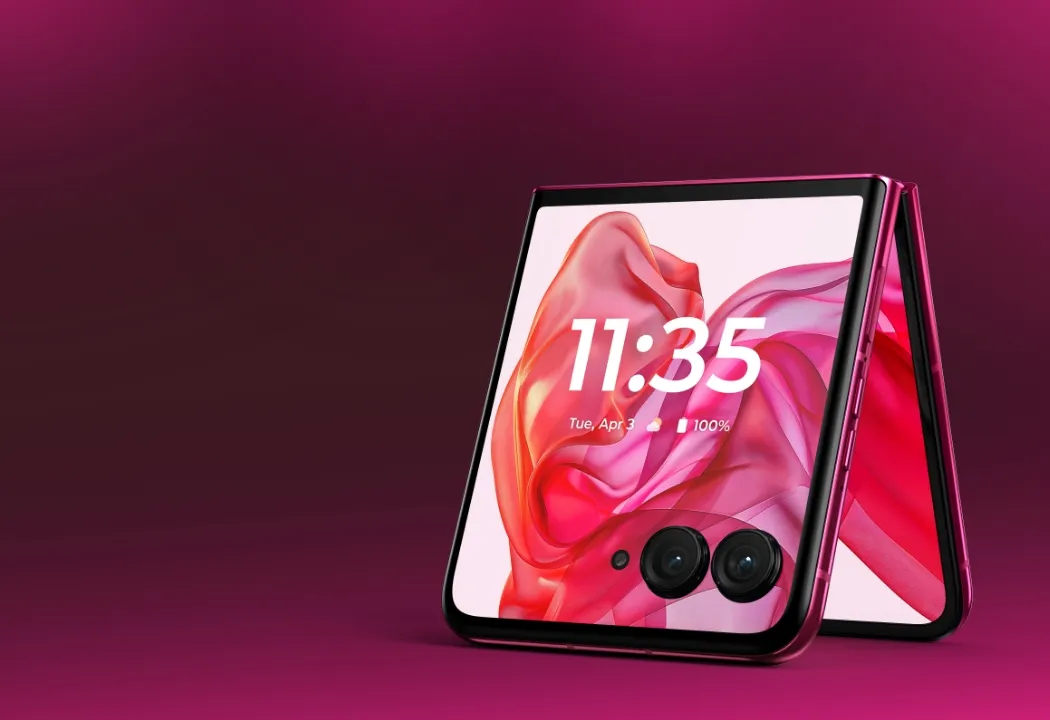 Motorola Razr Plus 2024: Folded Power – InsideTechWorld